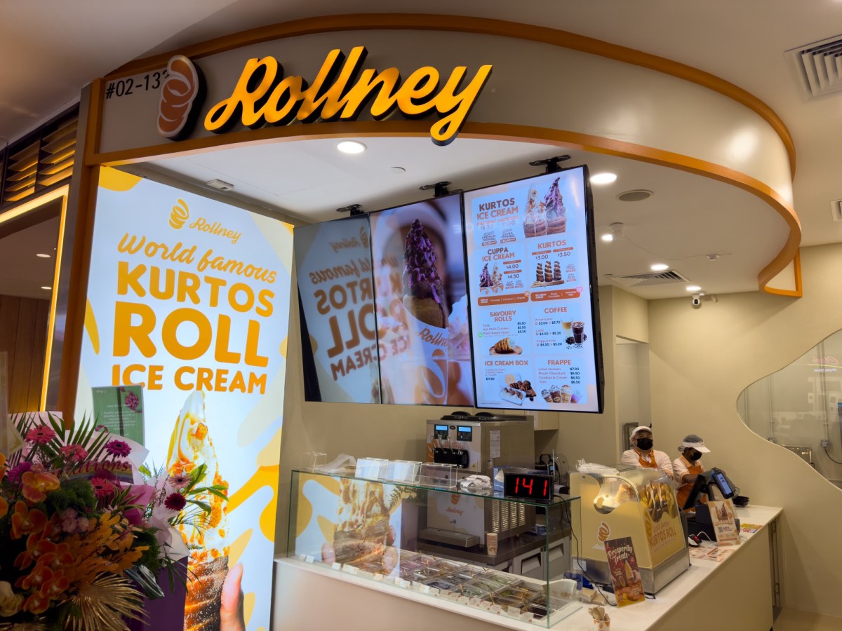 Rollney’s World Famous Kurtos Rolls Invades VivoCity
